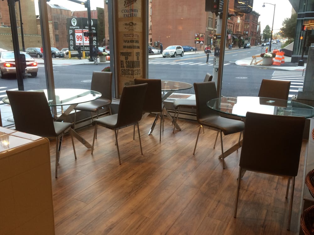 Sarah’s Coffee and The Night Owl Pub – Hella Hartford