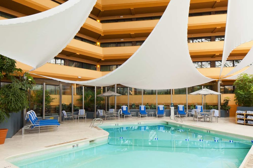 DoubleTree by Hilton Hotel Rochester - 57 Photos & 59 Reviews - Hotels ...