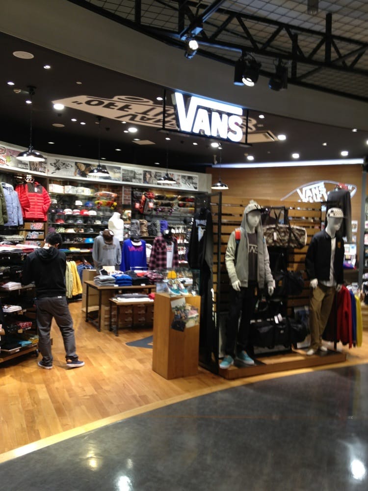 Vans Diversity Tokyo Plaza - Shoe Stores - 青海1-1-10, 台場駅, Koto, 東京都 ...