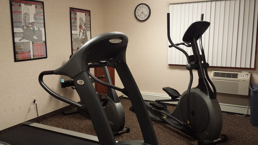 Comfort Inn - 20 Photos & 11 Reviews - Hotels - 493 Elks Dr, Dickinson ...