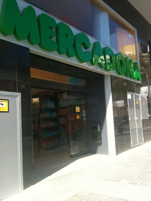 Mercadona - Beer, Wine & Spirits - Carrer Viladomat 279, L'Eixample ...