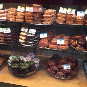 Top Pot Doughnuts - 1380 Photos & 1534 Reviews - Bakeries - 2124 5th ...
