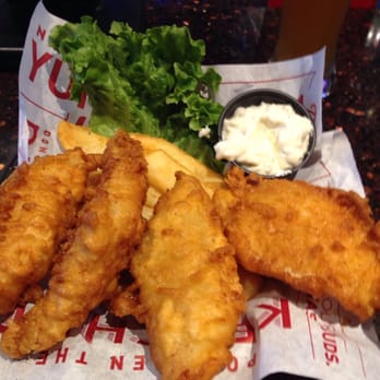 Red Robin Gourmet Burgers - 107 Photos & 117 Reviews - American ...