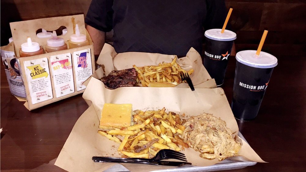 Mission BBQ - 463 Photos & 562 Reviews - Barbeque - 2411 S University ...