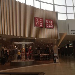 Uniqlo Square One - Men's Clothing - 5000 Highway 7,100 City Centre ...