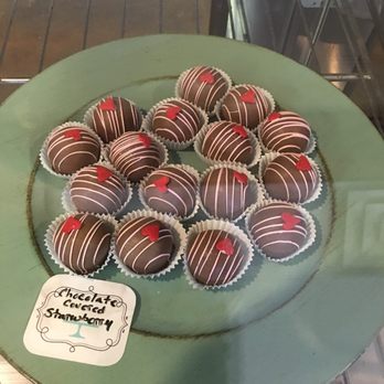 Sweet Treets Bakery - Order Food Online - 1324 Photos & 194 Reviews ...