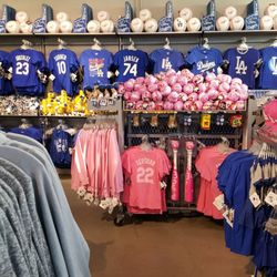 Dodgers Official Team Store - 120 Photos - Sports Wear - 1000 Elysian ...