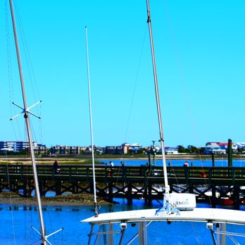 Dead Dog Saloon - 373 Photos & 467 Reviews - Seafood - 4079 Highway 17 ...