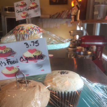 Lis Bake Shop - 61 Photos & 87 Reviews - Desserts - 15 Holmes St ...