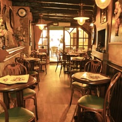 Captain Pub - 44 Photos & 38 Reviews - French - 11 rue du Pont Morens ...