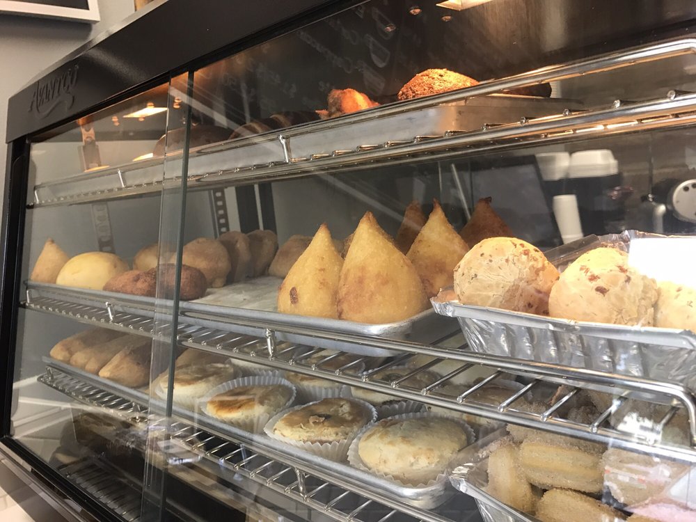 Casa Do Pão Express - 48 Photos - Coffee & Tea - 100 S Military Trl ...