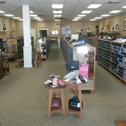 SAS Shoes - Shoe Stores - 7805 Abercorn St, Savannah, GA - Phone Number ...