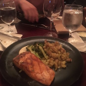 Shuckers Oyster Bar - 364 Photos & 401 Reviews - American (New) - 411 ...