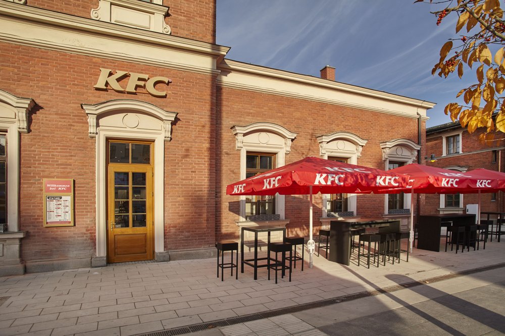 KFC - Kentucky Fried Chicken - Chicken Wings - Pasinger Bahnhofsplatz 8 ...