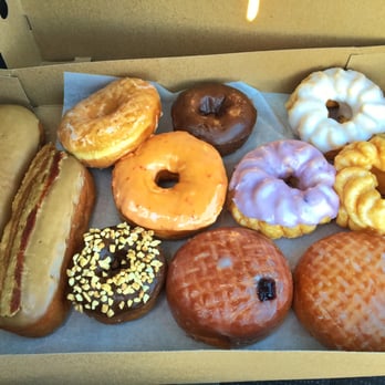 Factory Donuts - 71 Photos & 101 Reviews - Donuts - 12505 NE 144th St ...