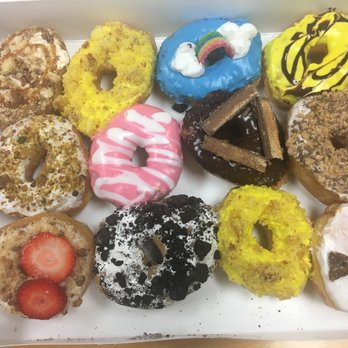 Amy’s Donuts - 116 Photos & 100 Reviews - Donuts - 101 E Fort Lowell Rd ...