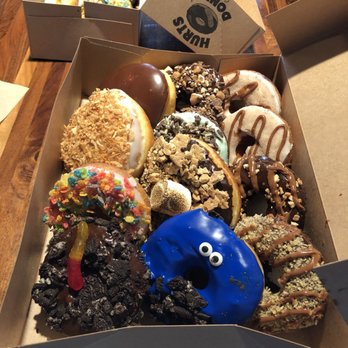 Hurts Donut - 605 Photos & 281 Reviews - Donuts - 2161 E University Dr ...