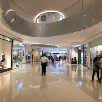 Beverly Center - 303 Photos & 709 Reviews - Shopping Centers - 8500 ...