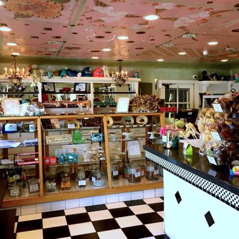 Dewar’s Candy Shop - 410 Photos & 363 Reviews - Candy Stores - 1120 Eye ...