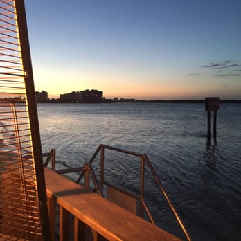 Flippers on the Bay - 242 Photos & 273 Reviews - Seafood - 8771 Estero ...