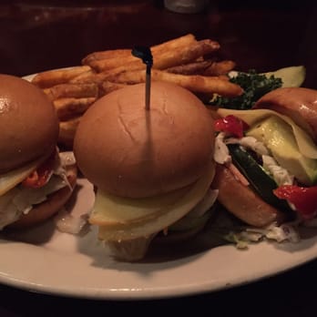 Winchell’s Pub & Grill - 94 Photos & 109 Reviews - Pubs - 199 E Warm ...