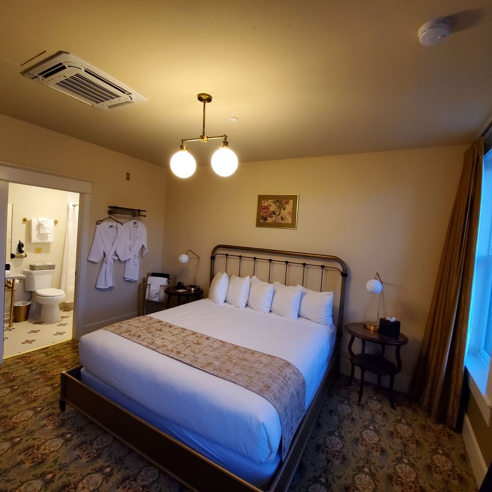 Top 100 Places to Stay 2023 - Yelp