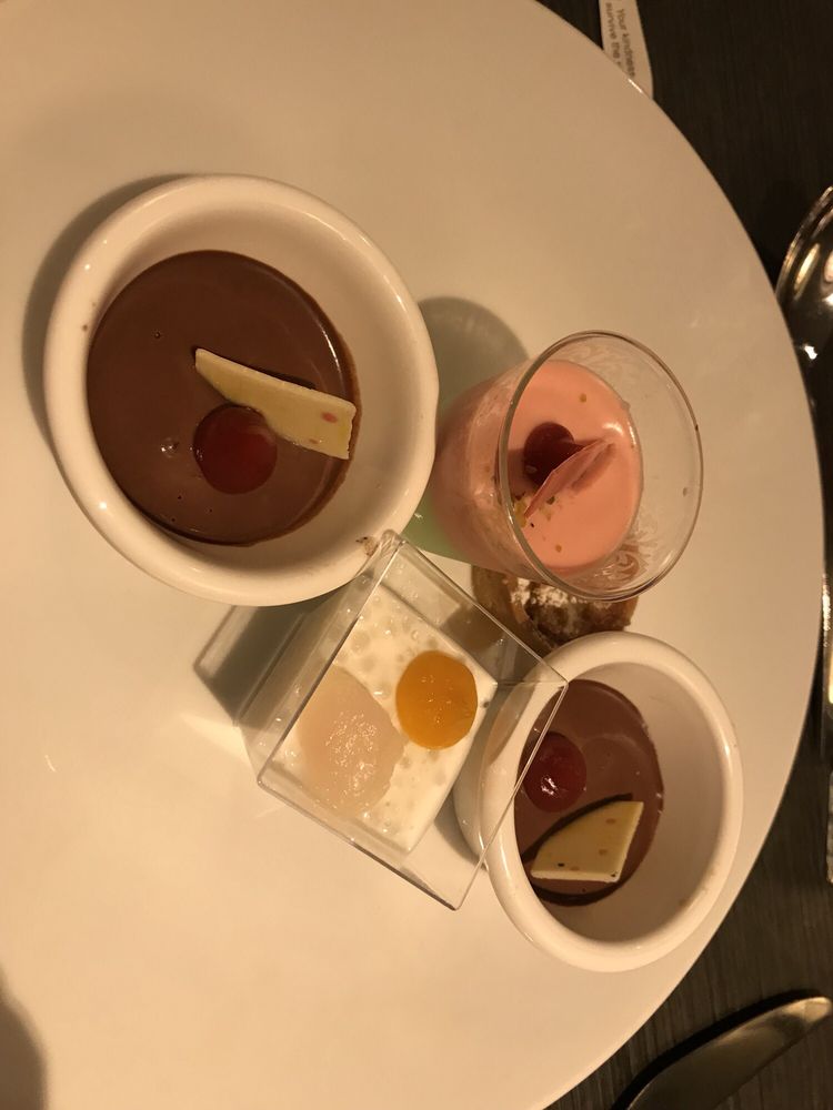 Atrium Buffet - 88 Photos & 33 Reviews - Buffets - Crown Perth Great ...