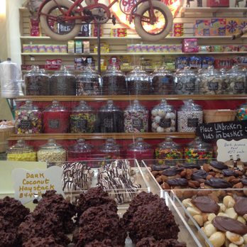 The Candy Bank - 44 Photos & 18 Reviews - Candy Stores - 201 Carrol St ...