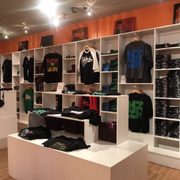 Hawaii’s Finest Clothing - 25 Photos & 14 Reviews - Men's Clothing ...