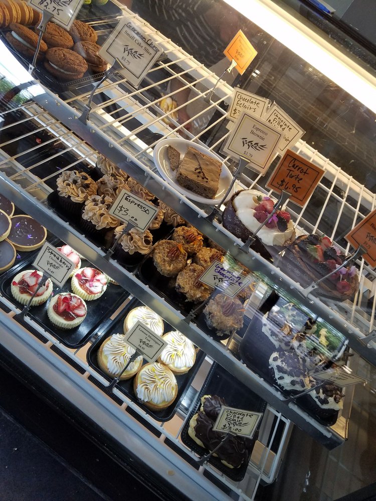 Tin Roof Bakery and Cafe - 89 Photos & 140 Reviews - Bakeries - 627 ...