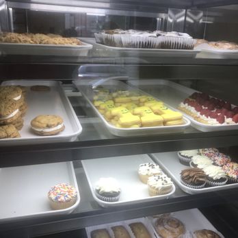 The Lemonade Bakery - 15 Photos & 22 Reviews - Cupcakes - 9410 Main St ...
