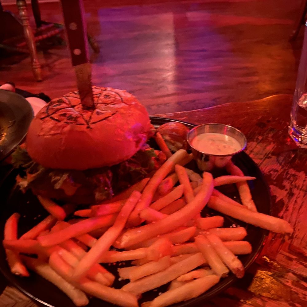 ɴɪɢʜᴛ ᴏᴜᴛ ɪɴ ᴘᴏʀᴛʟᴀɴᴅ - Portland, OR - Last Updated May 2022 - Yelp