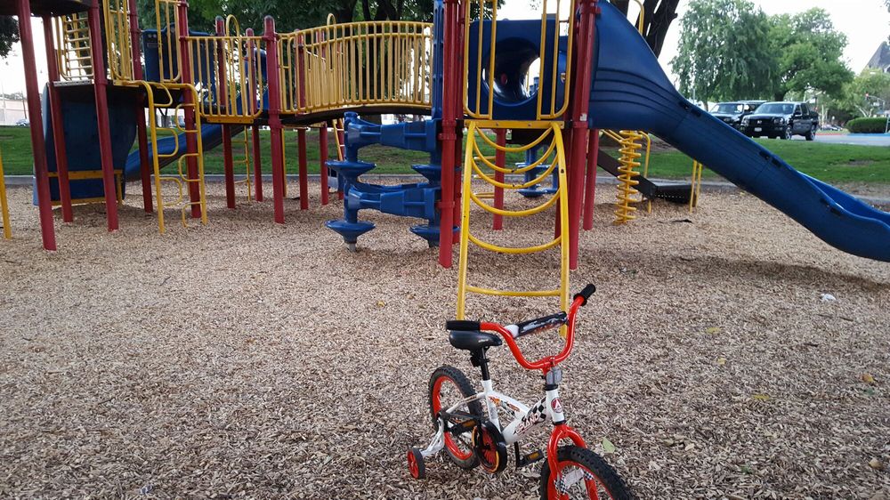 Montebello City Park - 12 Photos - Parks - 1401 West Whittier Blvd ...