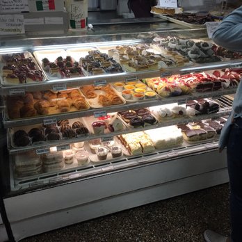 Bova’s Bakery - 348 Photos & 695 Reviews - Bakeries - 134 Salem St ...
