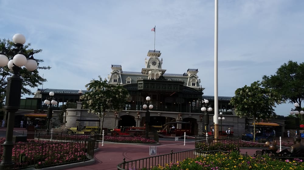 Walt Disney World Keys to the Kingdom Tour - 10 Photos & 17 Reviews ...