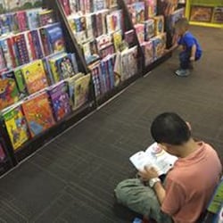 Fully Booked - Bookstores - The Street, Alabang Town Center, Commerce ...