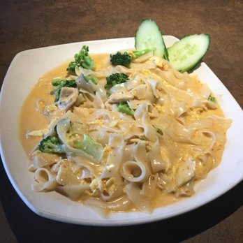 Sy Thai - Order Food Online - 215 Photos & 204 Reviews - Thai - 459 E ...