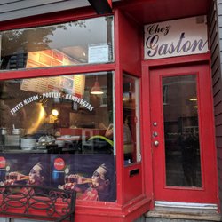 Chez Gaston - 31 Photos & 29 Reviews - Poutineries - 332 Rue Dorchester ...