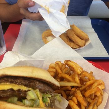 Dan’s Hamburgers - Austin - 102 Photos & 254 Reviews - Burgers - 5602 N ...