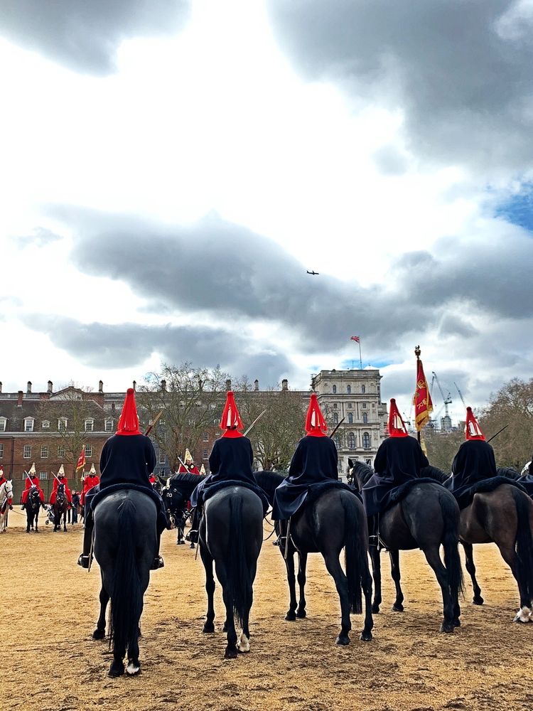 Visitor's Guide to The Horse Guards Parade in London