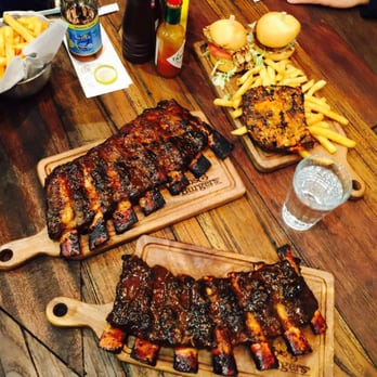 Ribs & Burgers William Street - 125 Photos & 76 Reviews - Burgers - 140 ...