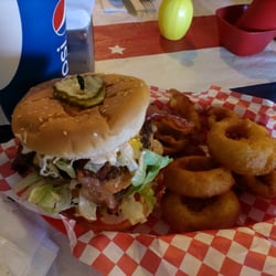 Fat Smitty’s - 107 Photos & 120 Reviews - Burgers - 282624 US Hwy 101 ...