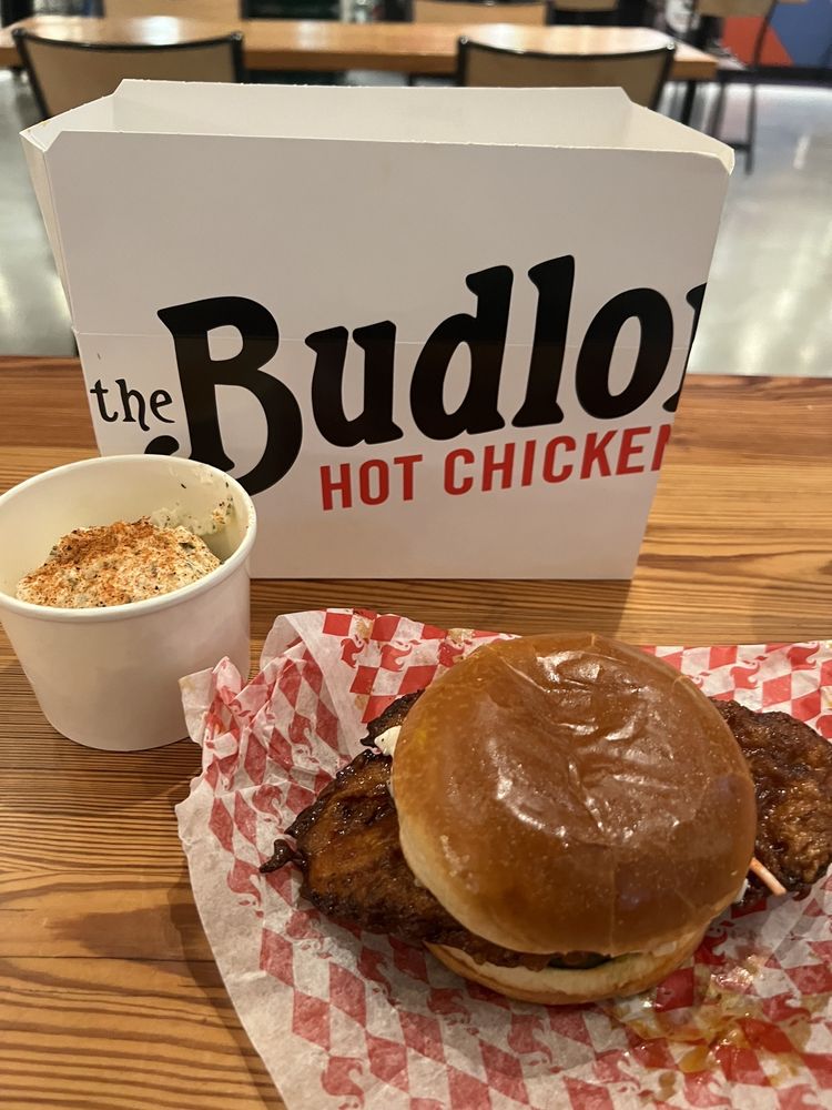 The Budlong Southern Chicken, Chicago | Roadtrippers