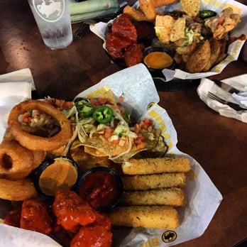 Buffalo Wild Wings - 51 Photos & 83 Reviews - Chicken Wings - 112 ...