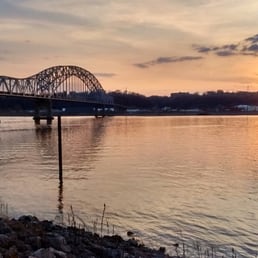 Julien Dubuque Bridge - Landmarks & Historical Buildings - East Dubuque ...